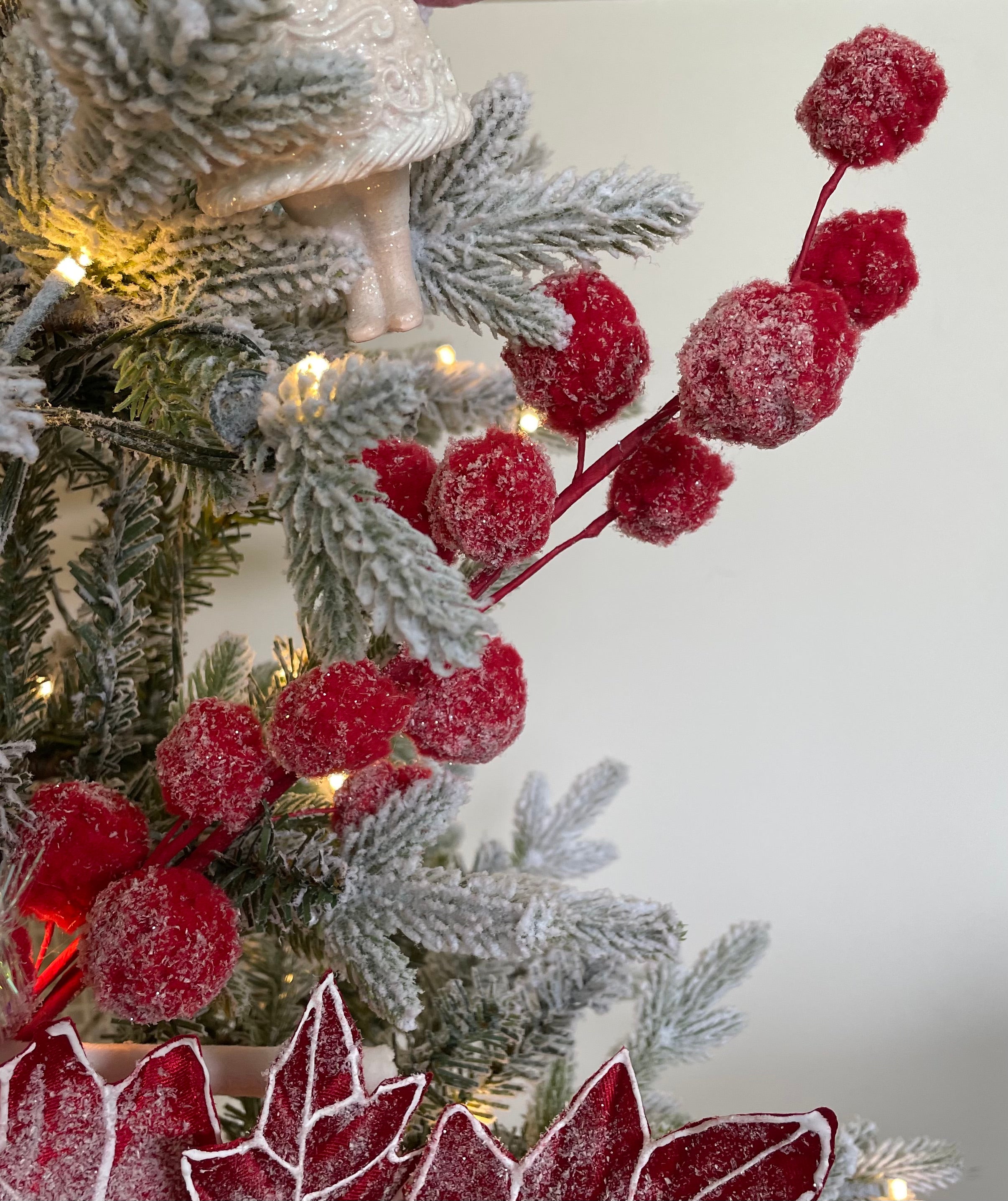 Red Ball Spray – The Nice List